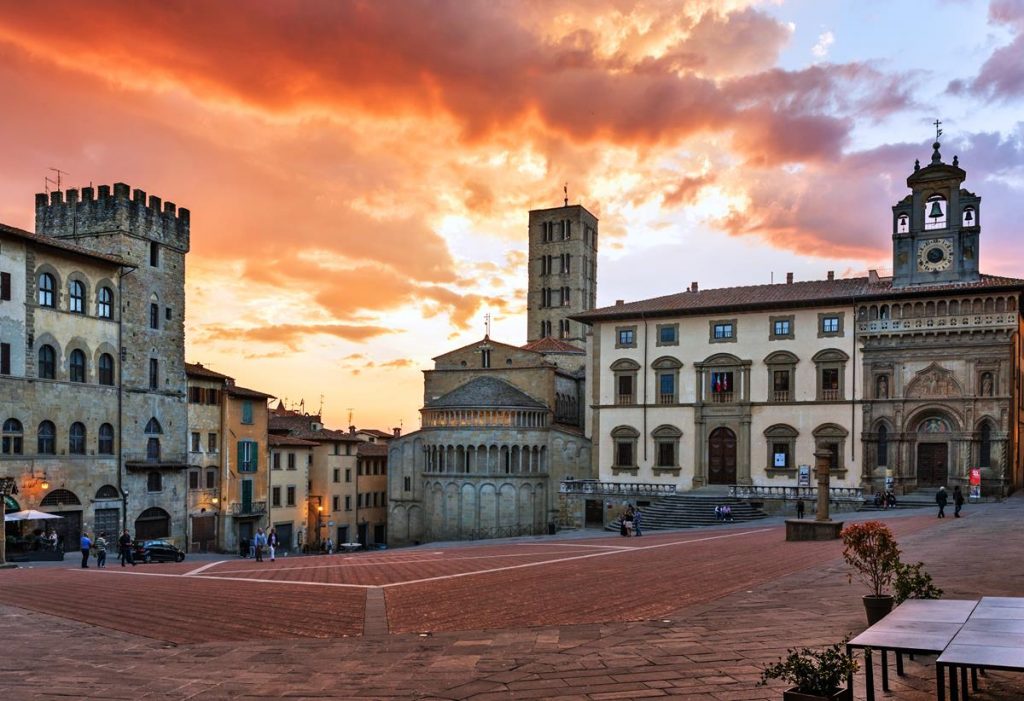 9. Arezzo - Molise Tour & Omega Travel