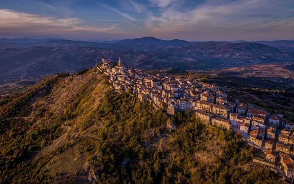 1.-Morrone-del-Sannio - Molise Tour & Omega Travel