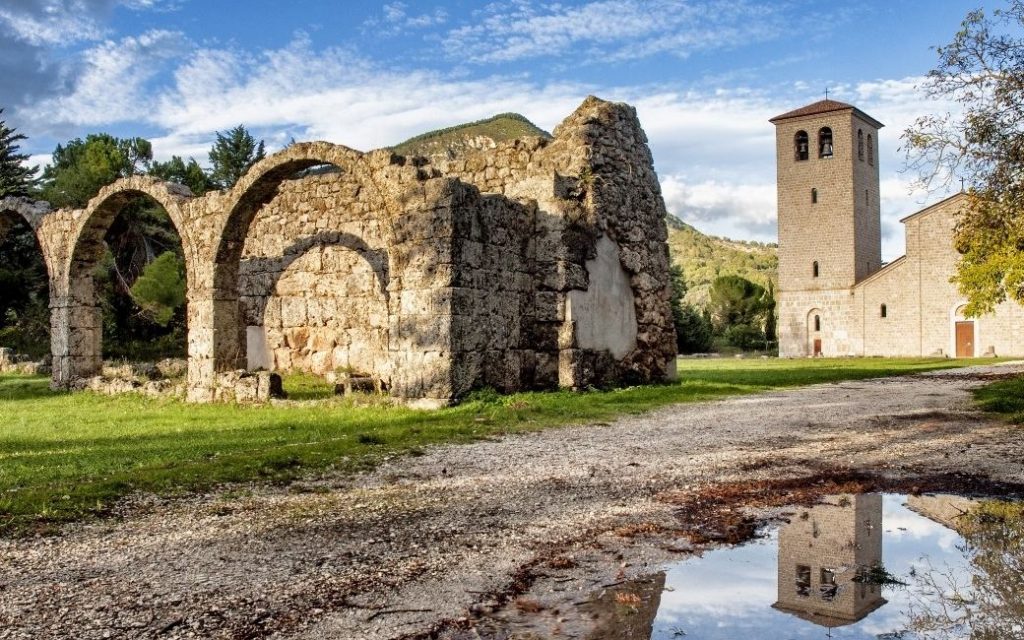 12. Rocchetta al Volturno - Molise Tour & Omega Travel 12. Rocchetta al Volturno - Molise Tour & Omega Travel