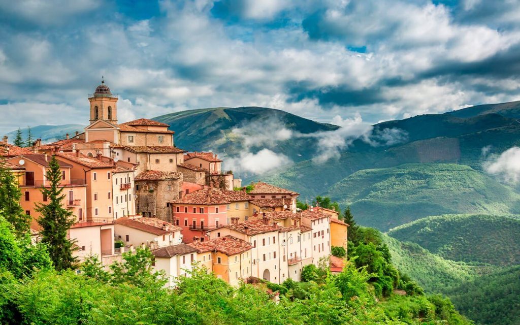 8. Norcia - Molise Tour & Omega Travel